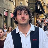 Luca Sambuca social media influencer sobre Groover