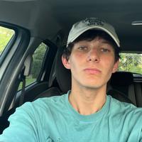 Matteo Gallina social media influencer on Groover